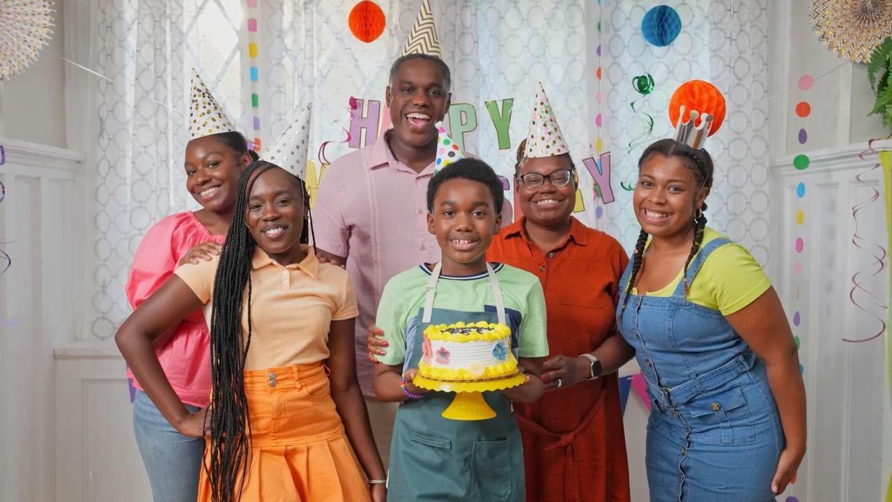 Watch Tiny Time Travel Videos | PBS KIDS