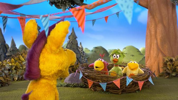 Donkey Hodie - Duck Duck Invites Donkey To Her Big Nest Bird Party ...