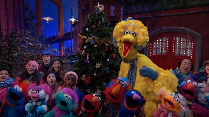 Sesame Street - Holiday Lights Video | PBS KIDS