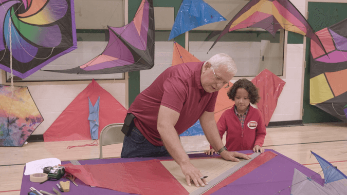 Daniel Tiger's Neighborhood - Making a Kite Video | PBS KIDS