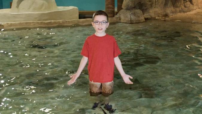 Splash and Bubbles - Get Your Feet Wet: Stingrays Video | PBS KIDS